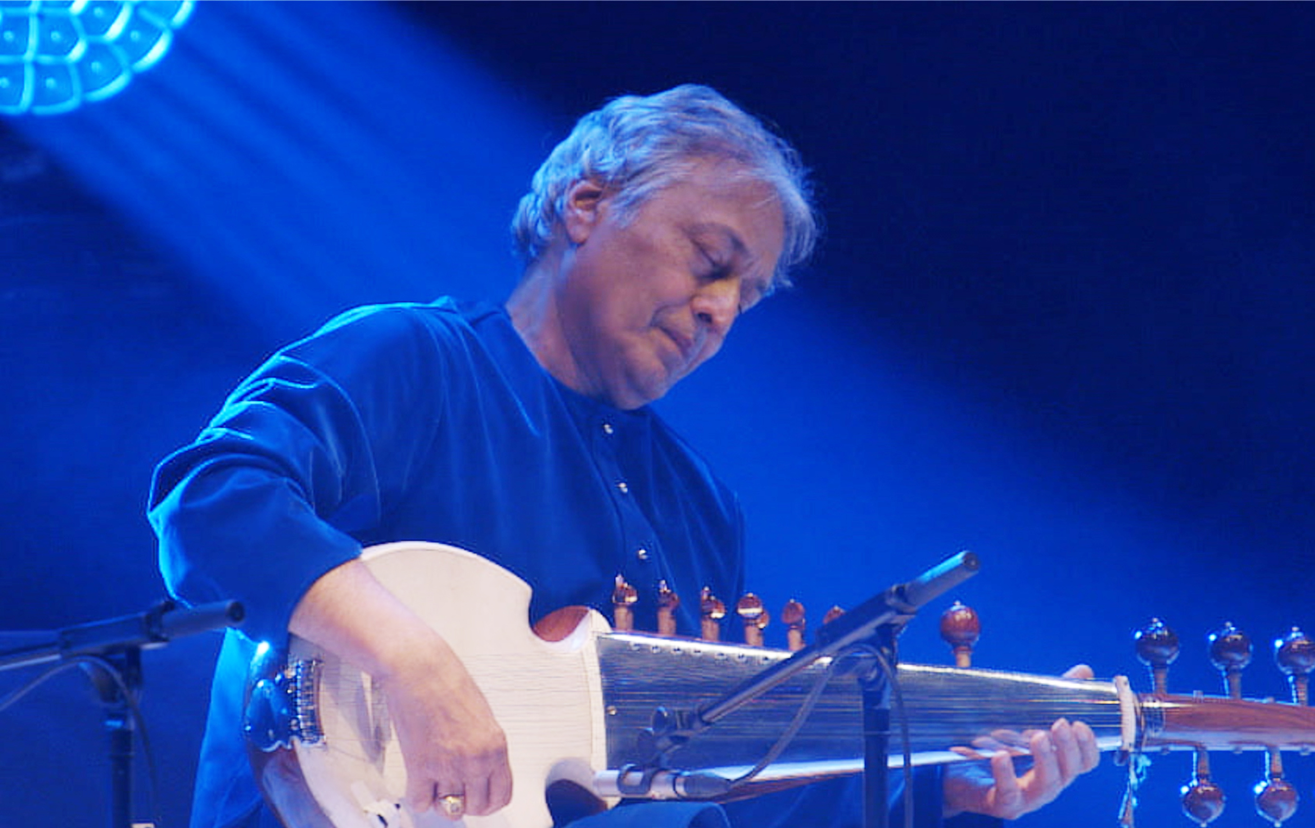 Amjad Ali Khan at Philharmonie de Paris / Raga Night | mezzo.tv