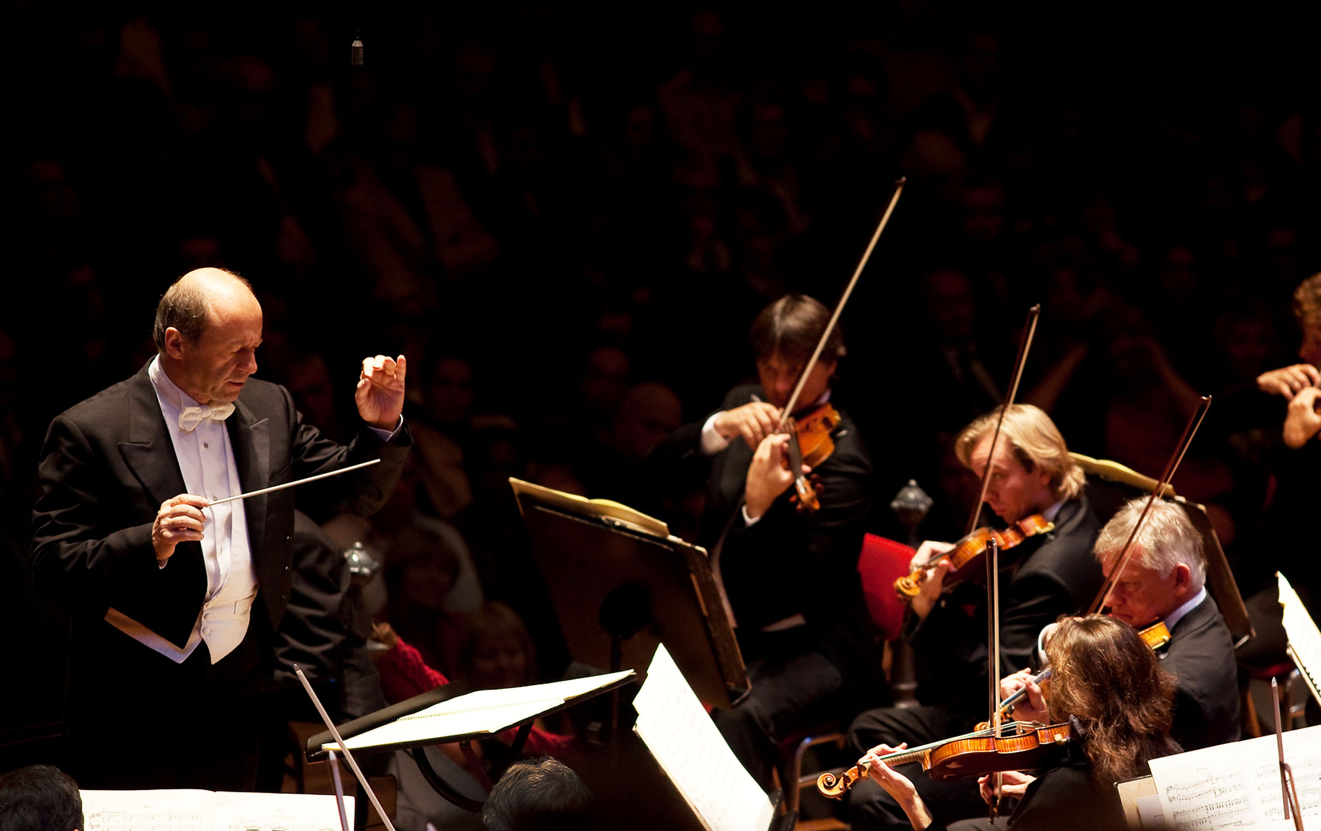 Iván Fischer conducts Prokofiev and Stravinsky with the Budapest ...
