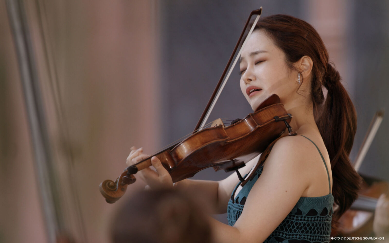 Bomsori Kim, Camerata Salzburg - Mozart: Violin Concerto no. 1 | mezzo.tv