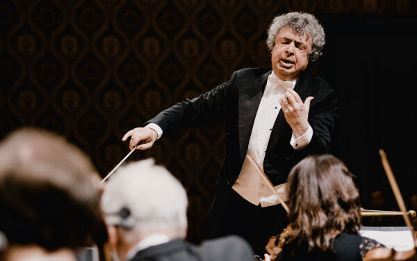 Czech Philharmonic, Semyon Bychkov, Lisa Batiashvili: Beethoven ...