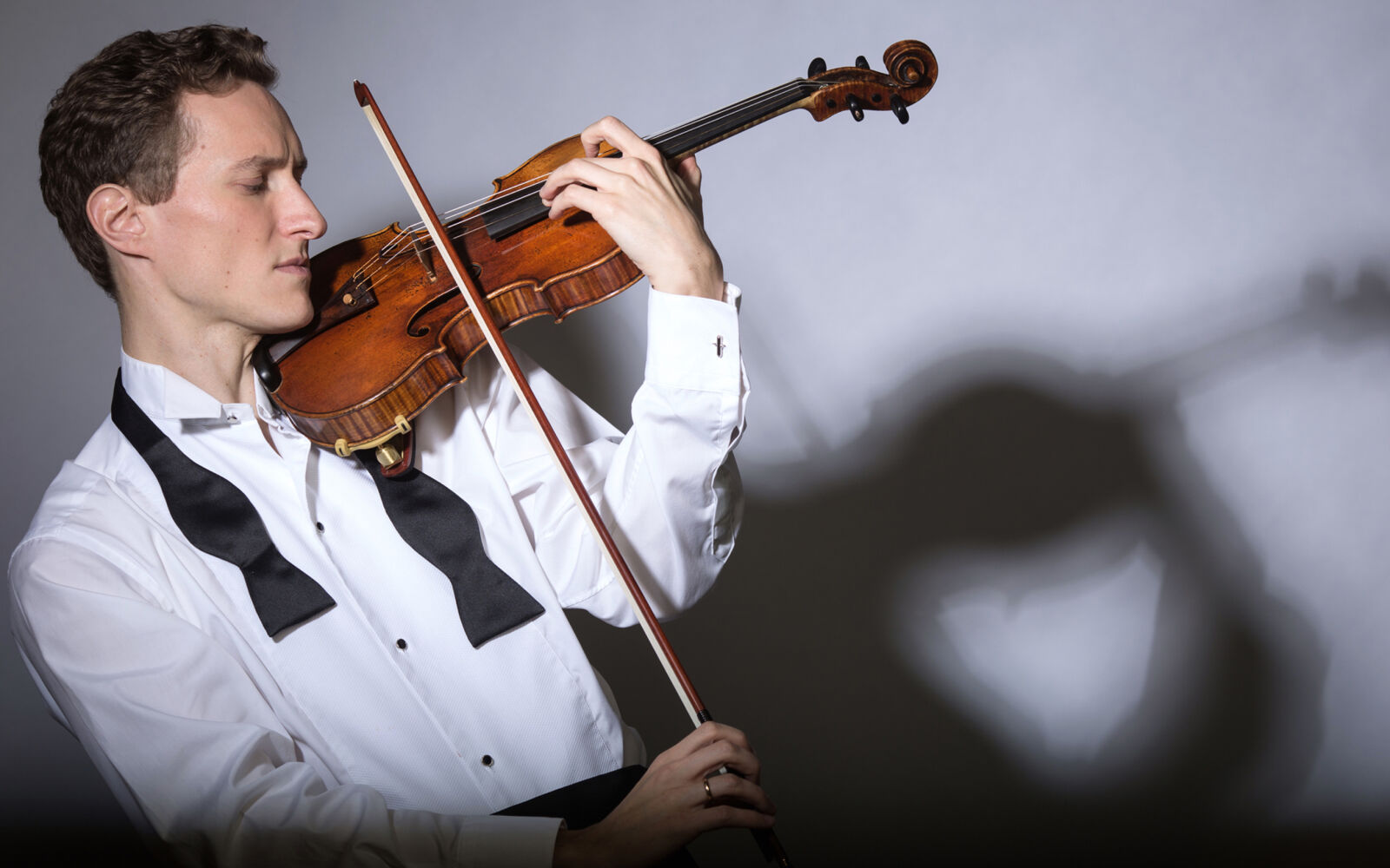 Adrien Perruchon and the Symfonieorkest Vlaanderen: Coppens, Lalo ...