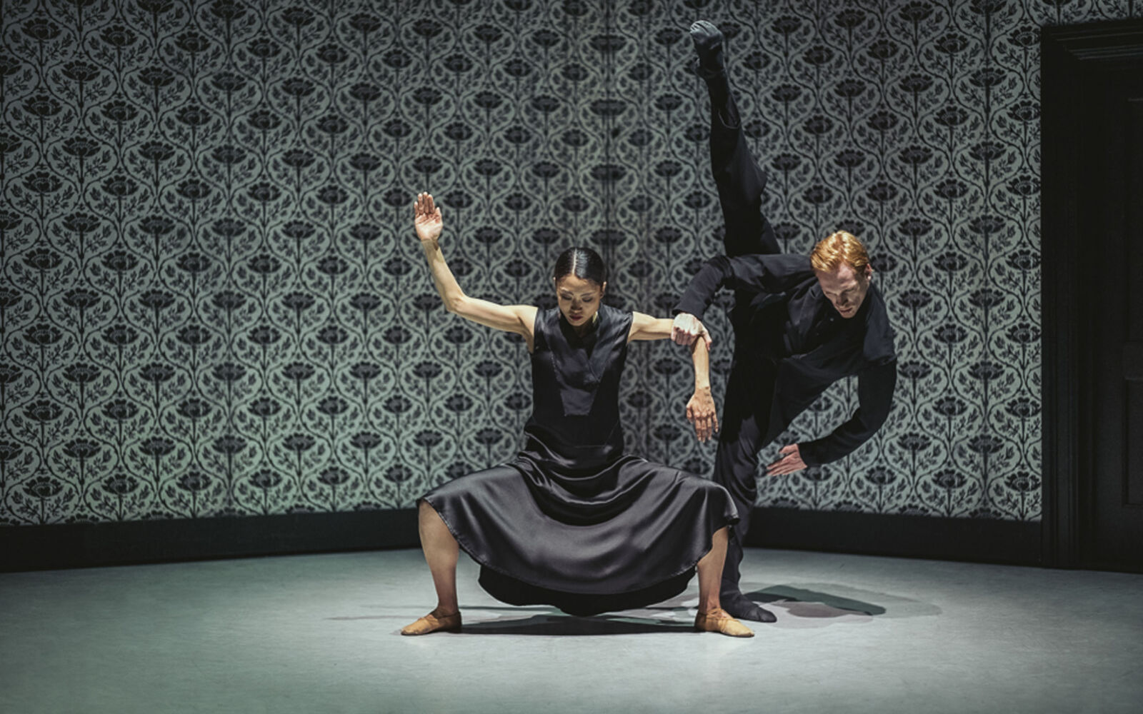 Shoot The Moon Choreography By Sol León Paul Lightfoot Nederlands