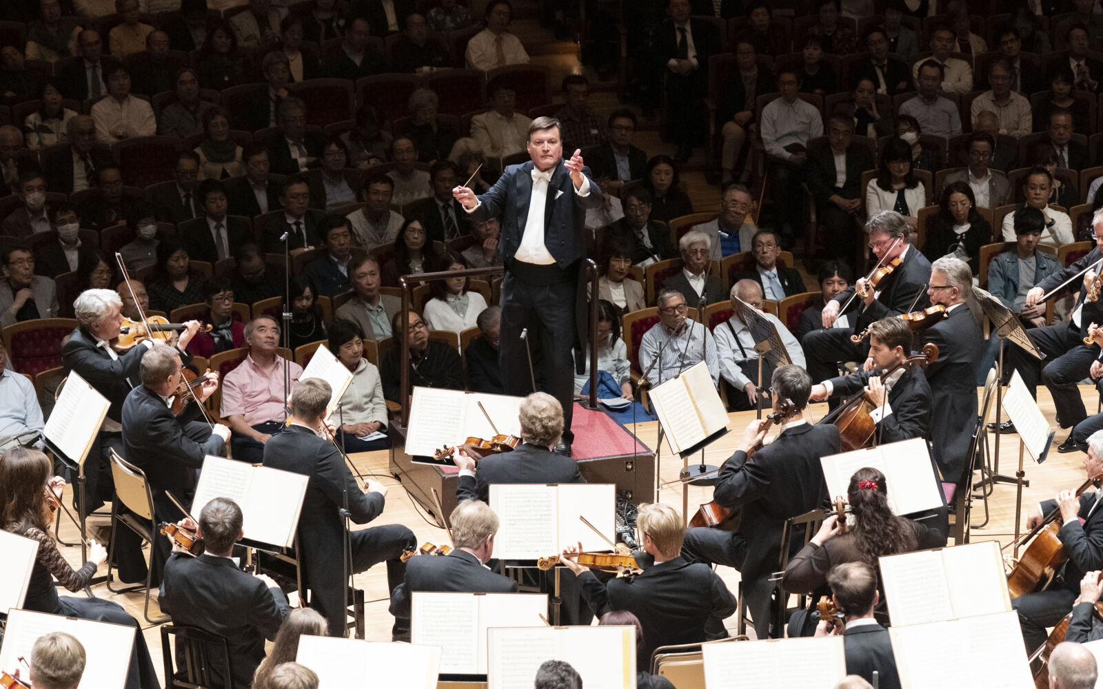 Staatskapelle Dresden and Christian Thielemann: Schumann, Symphonies 1 & 2 | mezzo.tv