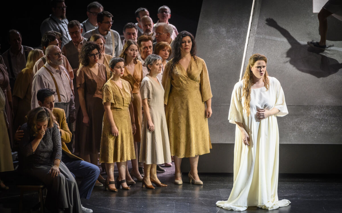 Bellini: La Sonnambula - Opéra Royal de Wallonie Liège | mezzo.tv