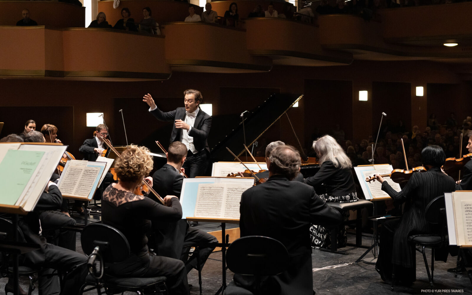 Renaud Capuçon, Martha Argerich, Orchestre de Chambre de Lausanne ...