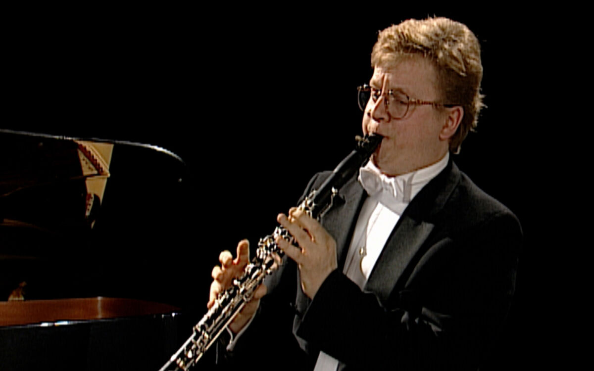 Wenzel Fuchs, Elena Bashkirova, Dietmar Schwalke - Brahms: Trio for Clarinet op.114 | mezzo.tv