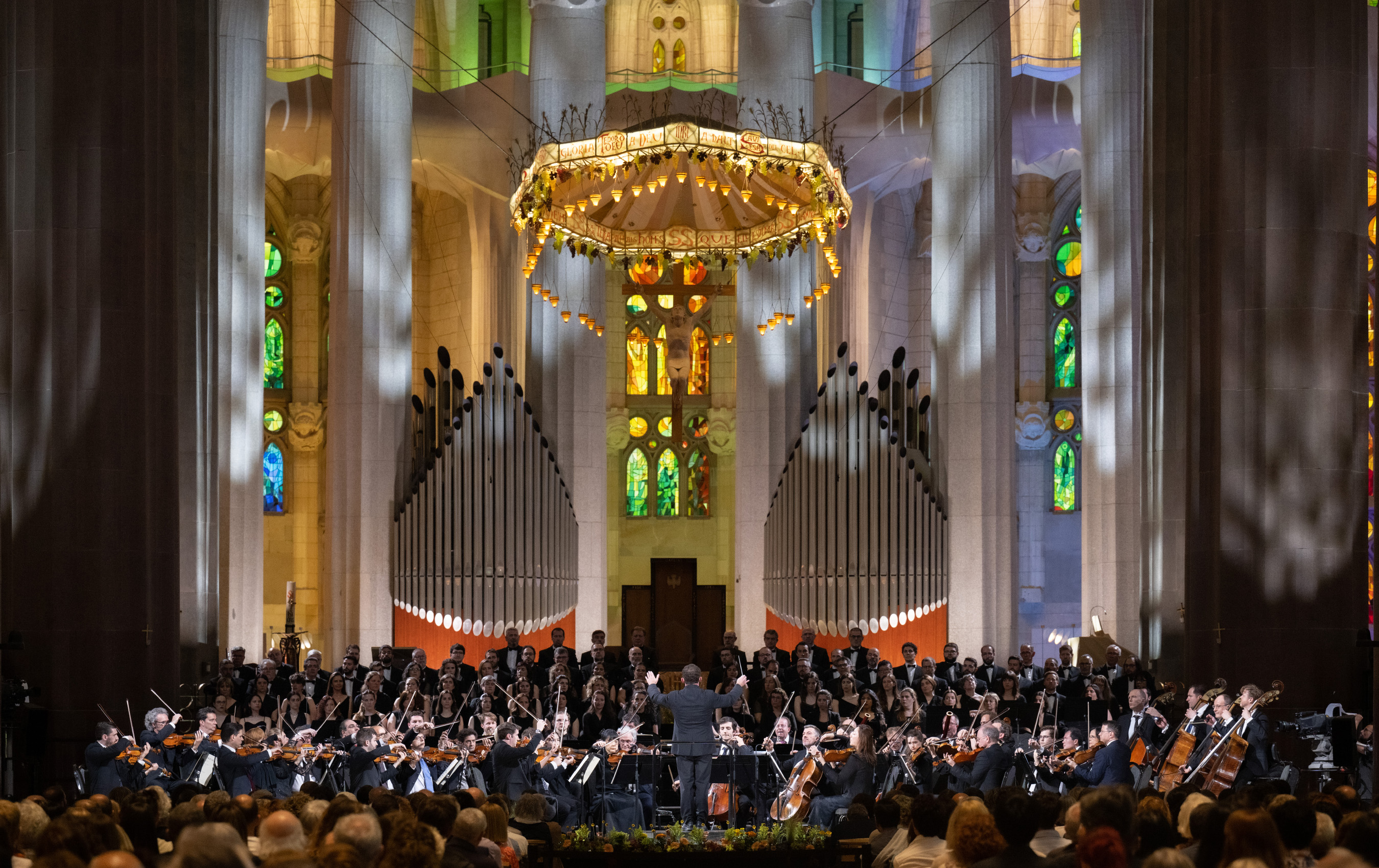 Europakonzert 2023 : the Berliner Philharmoniker in Barcelona | mezzo.tv